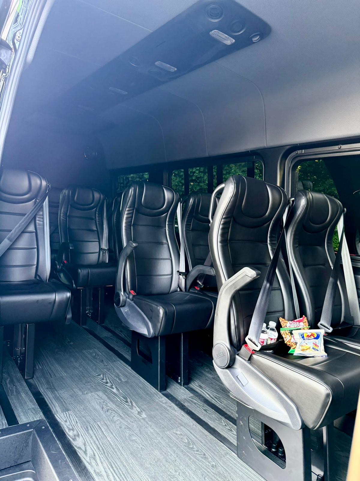Shutto - Premium Shuttle Service